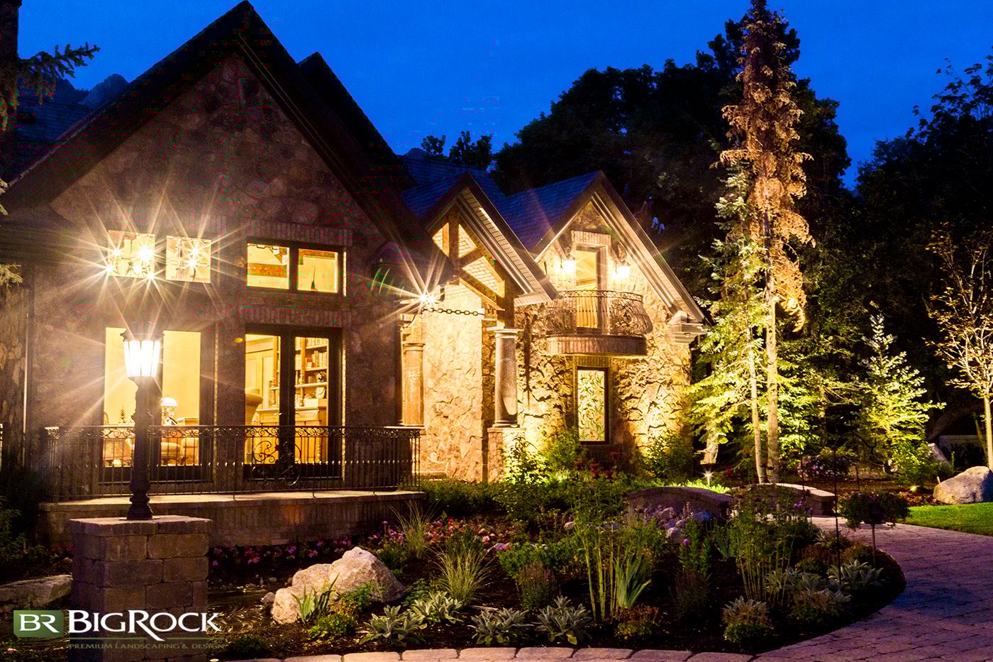Mountain Style Landscaping: How To Create A Natural Look For Your Home ...